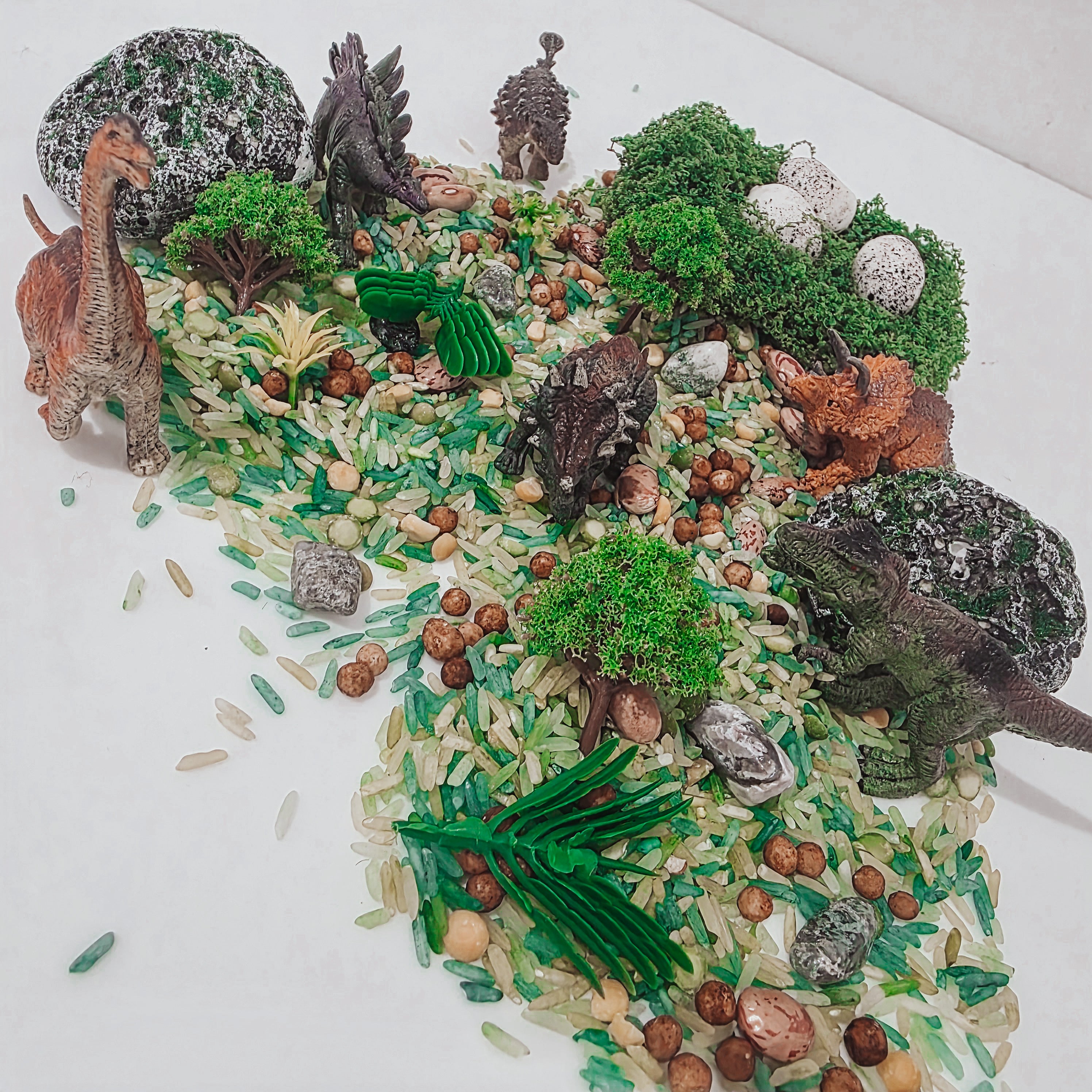 Dino Safari – Messy Magic by Jess